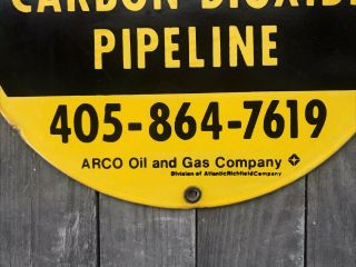 RARE PORCELAIN. ARCO OIL AND GAS COMPANY. PIPELINE SIGN. | #43942555